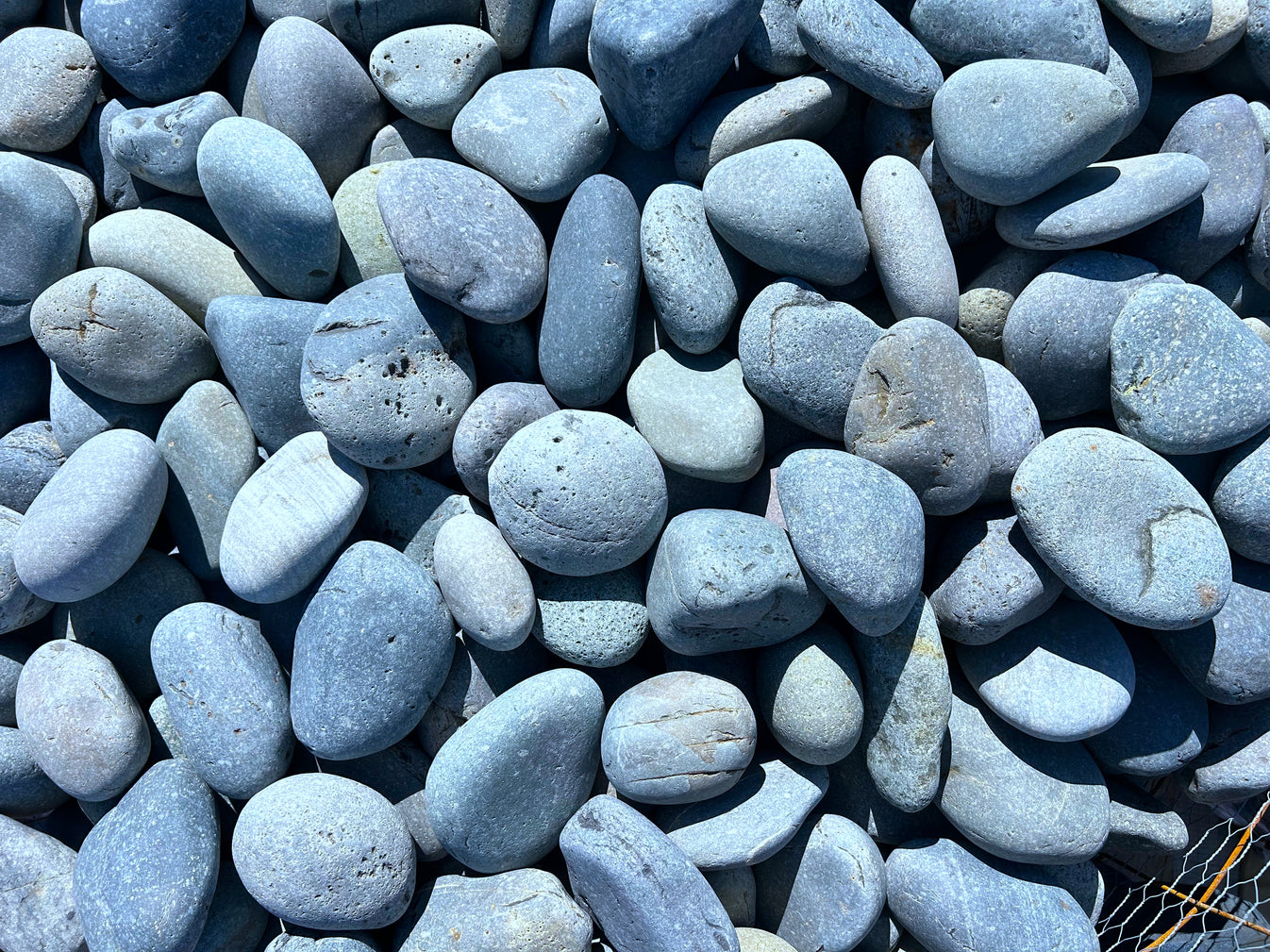 Mexican Beach Pebbles Black – Low Desert Rock Supply Inc